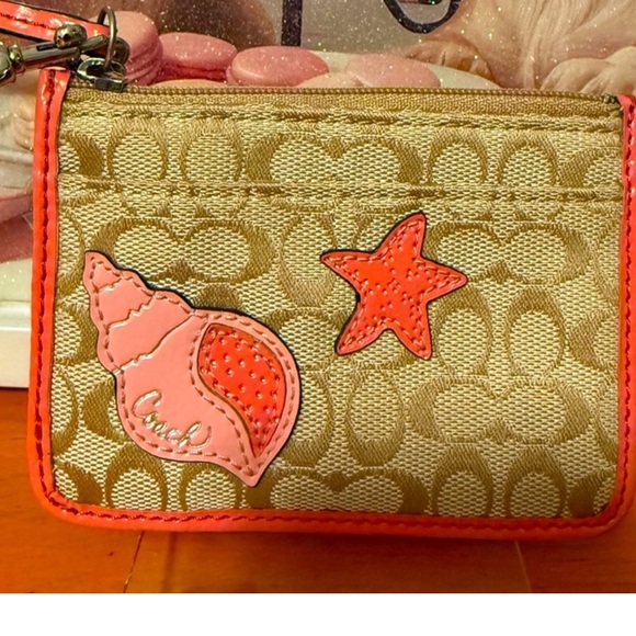 Coach | Bags | Coach Beach Seashell Card Holder Vguc | Poshmark